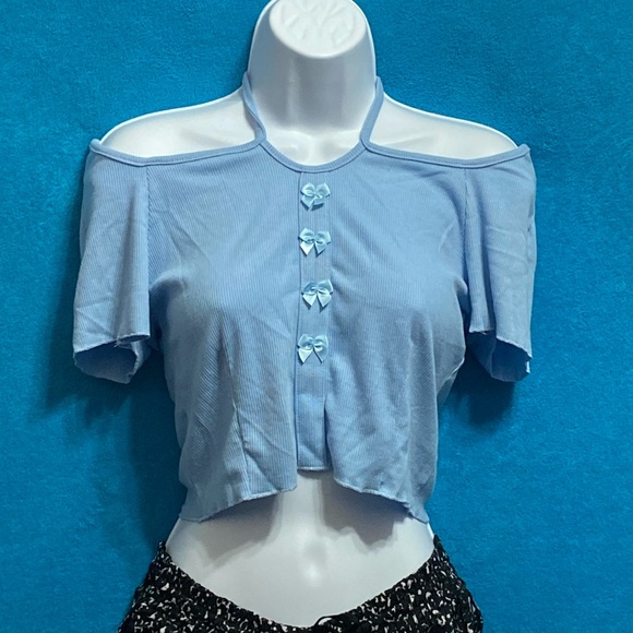 Tops | Very Cute Blue Crop Top With Bows Down The Front | Poshmark